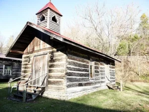 Historic Retreat: 25-Acre Renfro Valley Property with 10 Charming ...