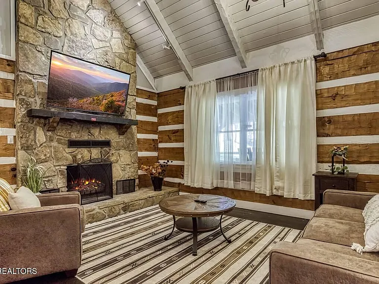 Sevierville Mountain Retreat – Sanideas